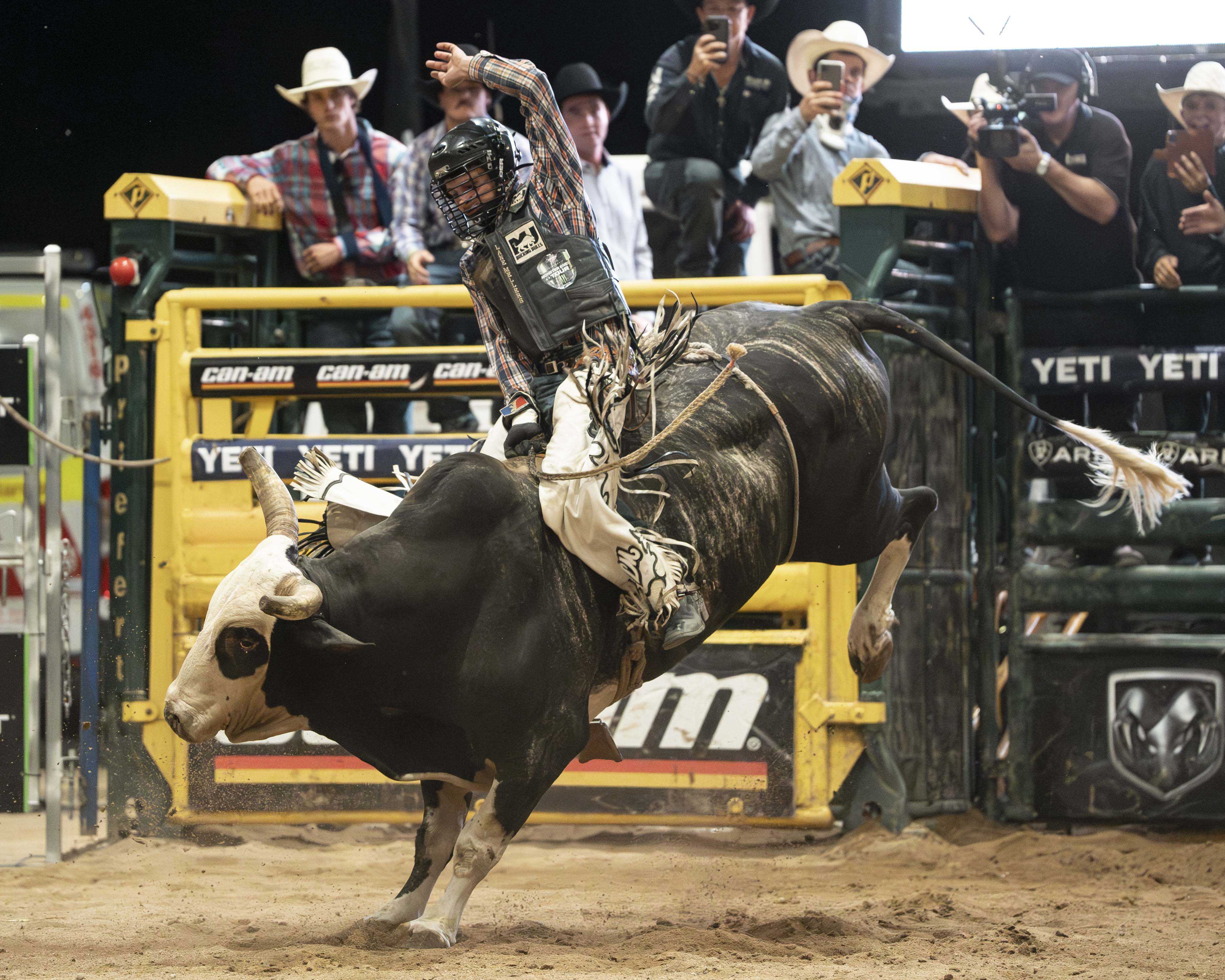 PBR | PBR Australia’s 20th Season Kicks Off in Scone